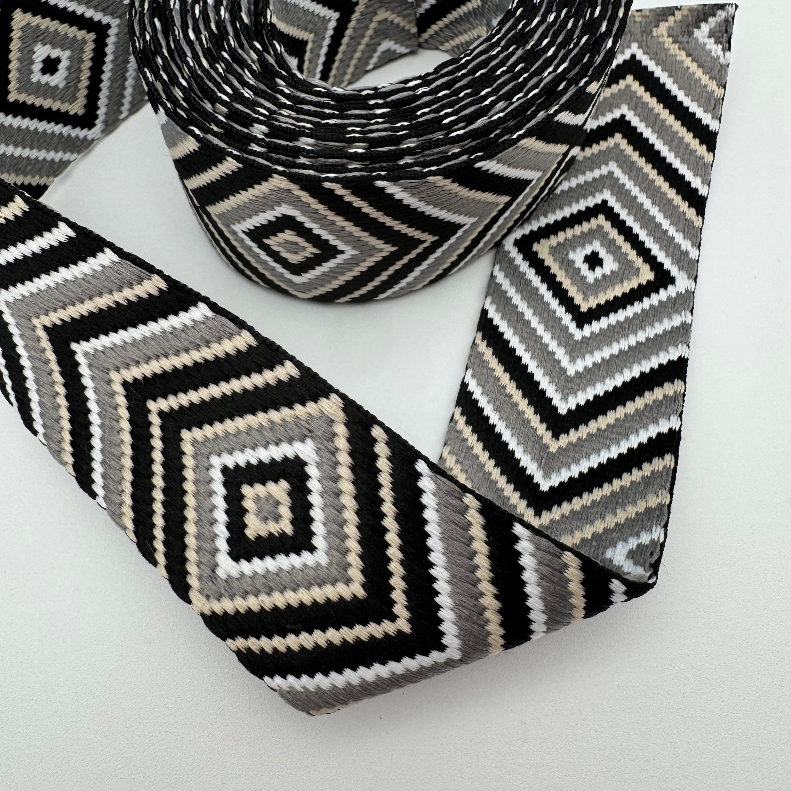 Norah Webbing Black – SullivansTrim