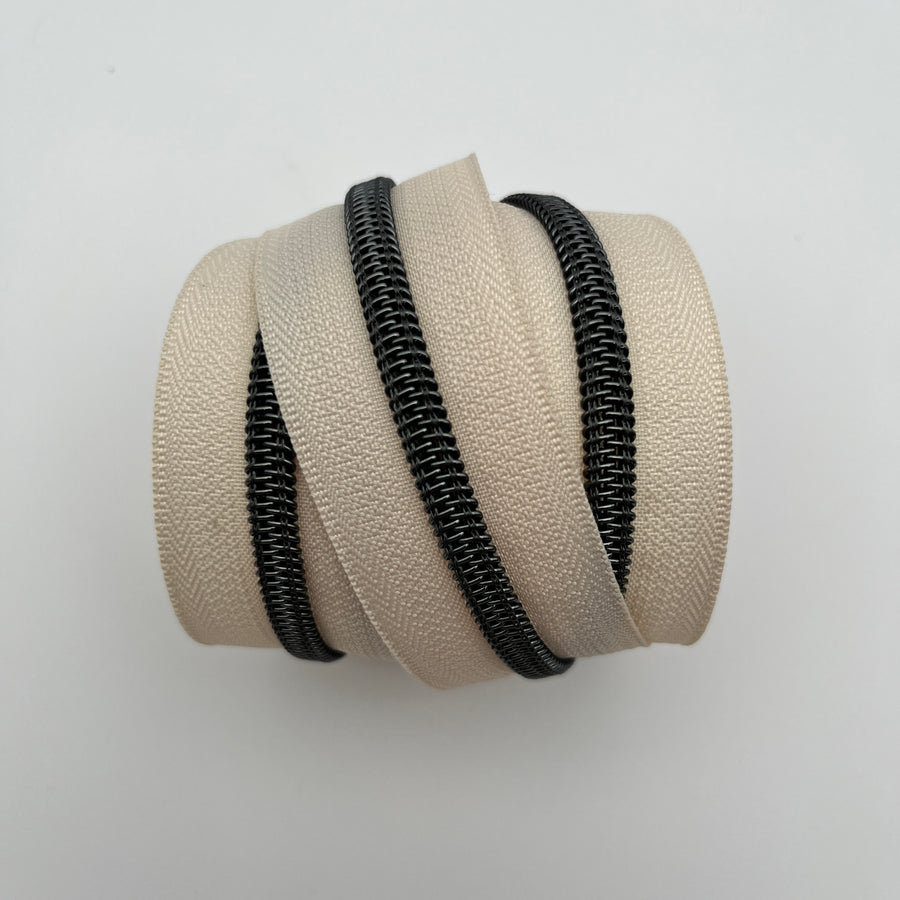 Nylon Gunmetal – SullivansTrim