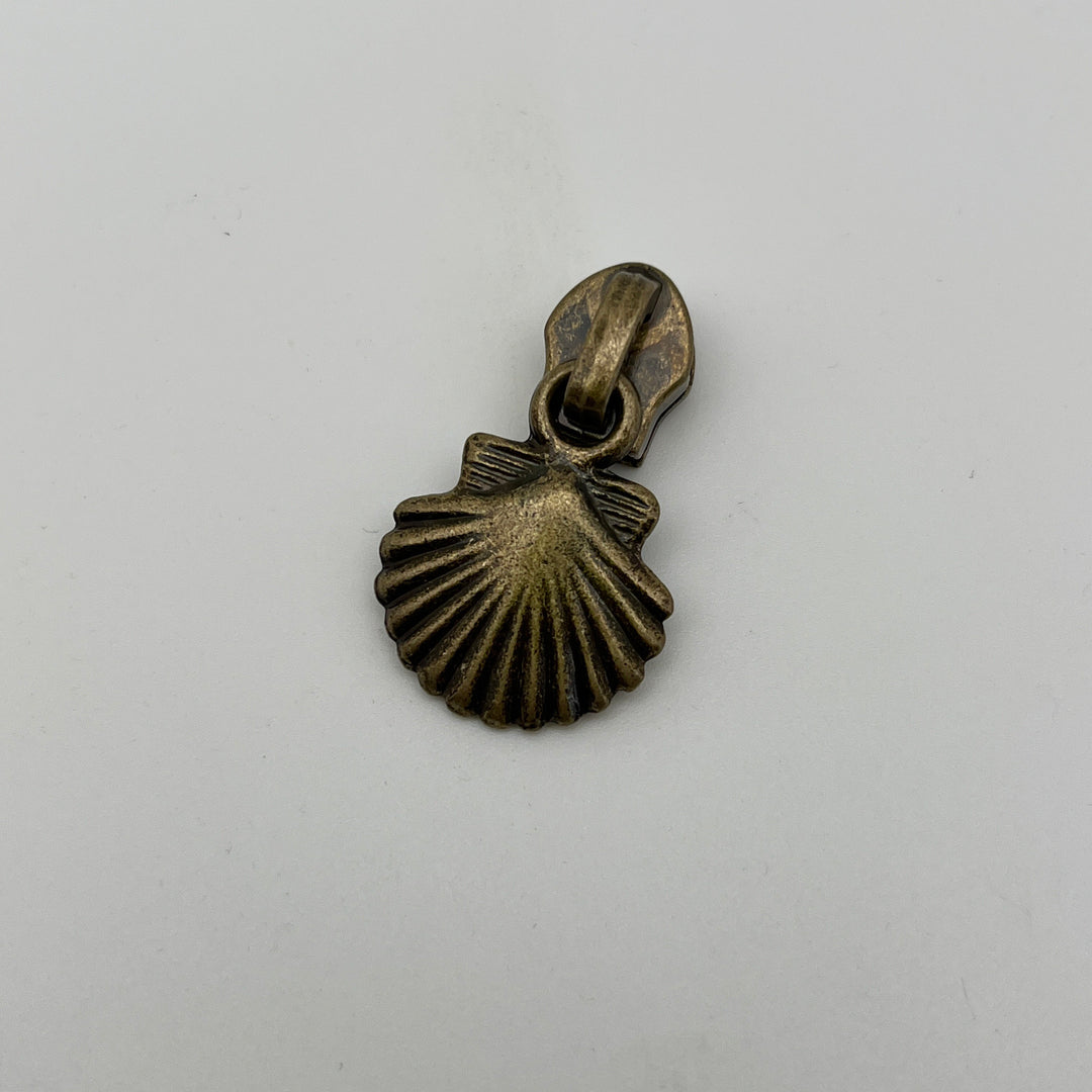 Bronze Pulls – SullivansTrim